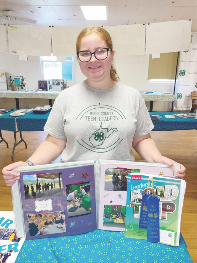 A barnyard of fun: 4-H and FFA members prepare for the livestock sale ...